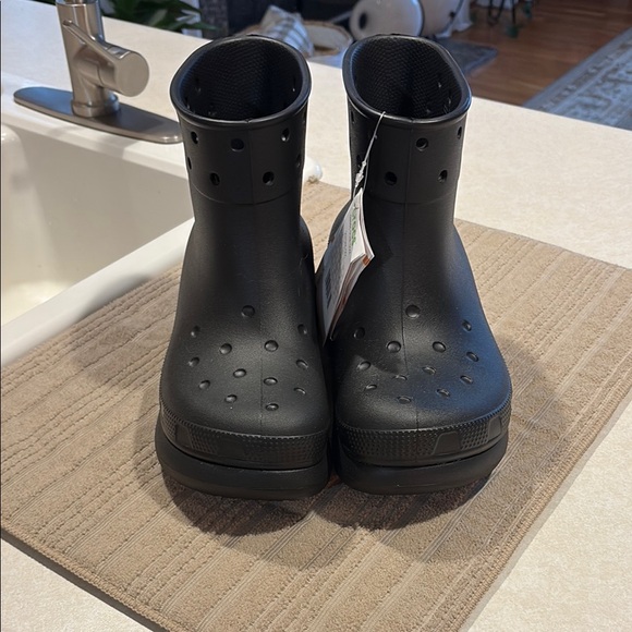 CROCS | Shoes | Crocs Classic Crush Boot | Poshmark